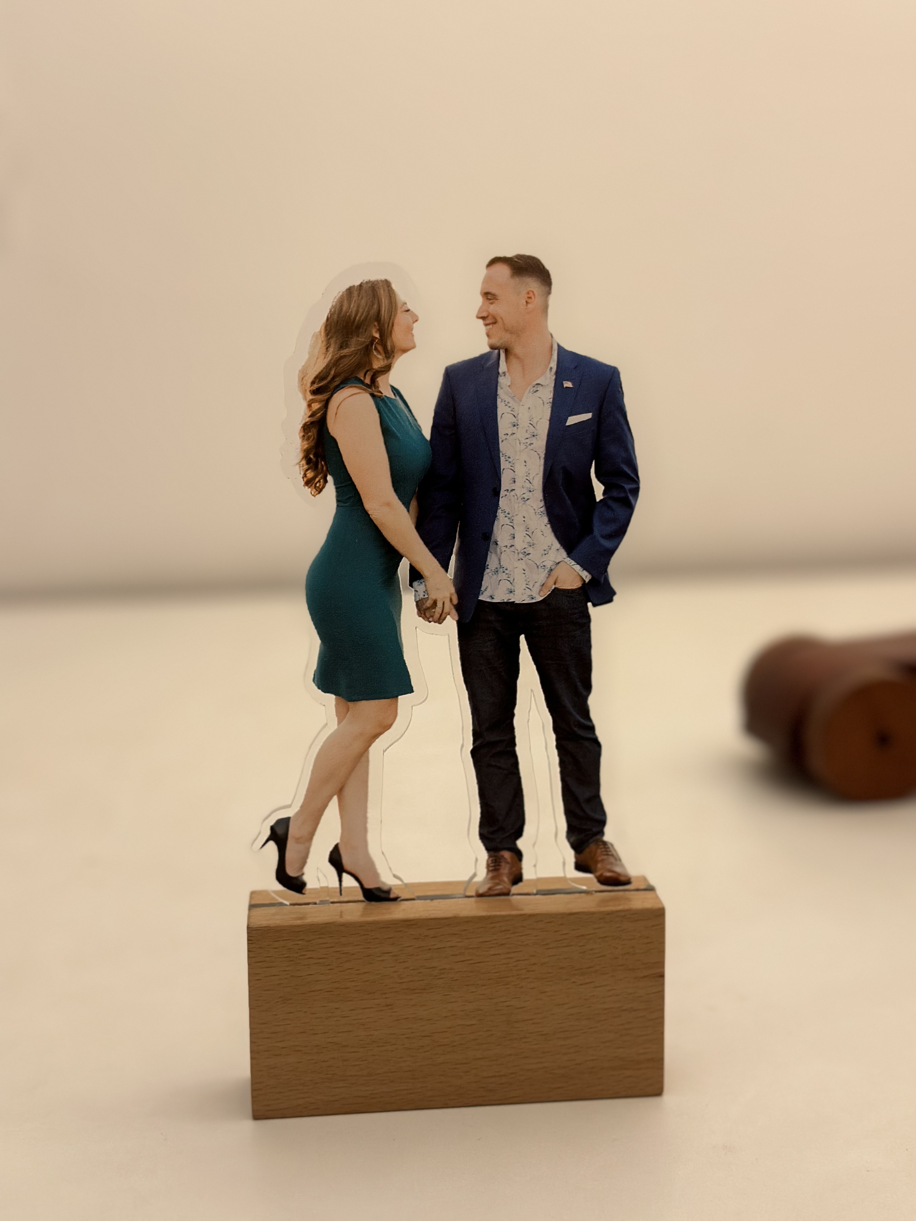 Exquisite Photo Statuettes - Small Precious Gift for Your Loved Once.