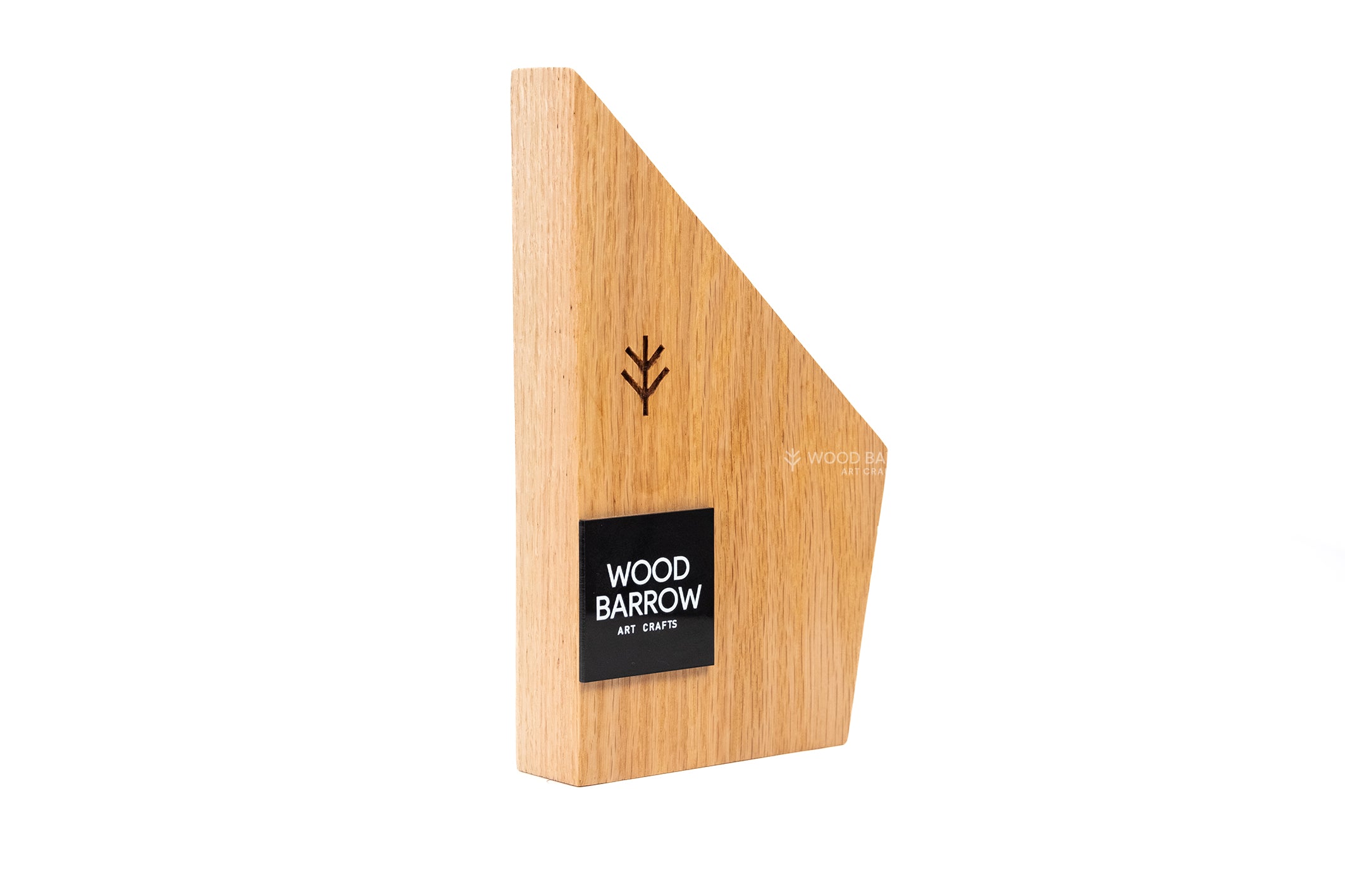 Customizable Oak Wood Momento: Timeless Recognition Crafted in Oak